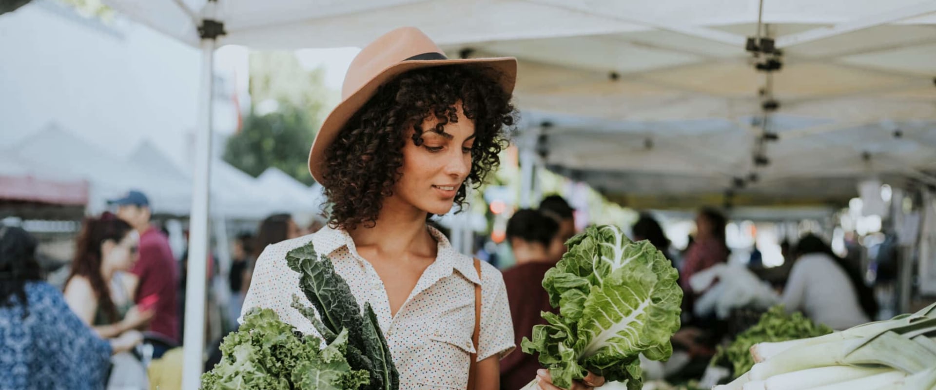 Explore the Local Food Scene at the Farmers Market in Sacramento